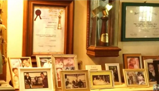 Jauh dari Keramaian Ibu Kota, Intip Potret Rumah August Melasz di ...