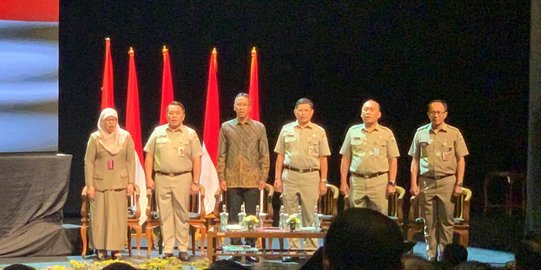 Heru Budi di Depan Lurah dan Camat se-DKI Jakarta: Saya ASN Tak Tahu ... Heru Budi di Depan Lurah dan Camat se-DKI Jakarta: Saya ASN Tak Tahu ...