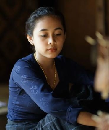 Sandiaga Uno Bertemu 'Kembang Desa Suku Baduy', Sosoknya Bikin Salfok Curi Perhatian | merdeka.com