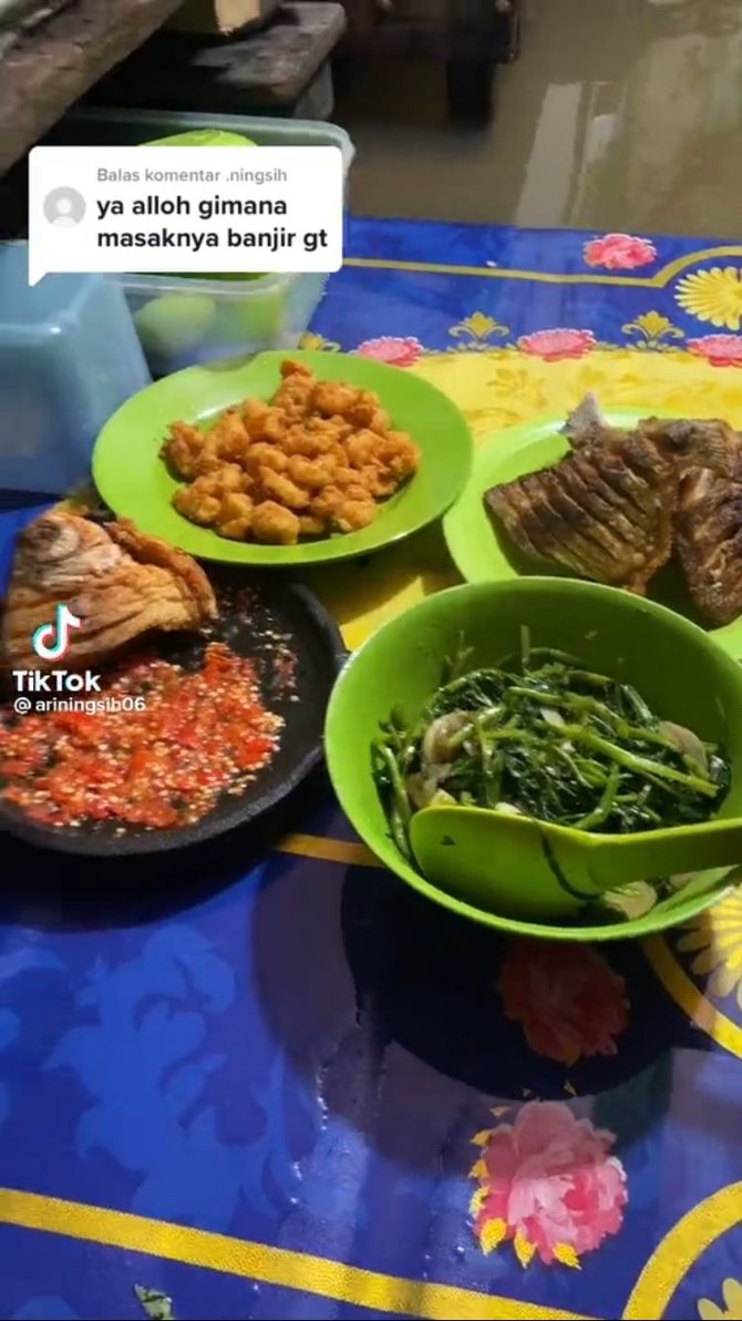 Viral Video Orang Masak di Tengah Banjir, Aliran Listriknya Bikin Ngeri ...