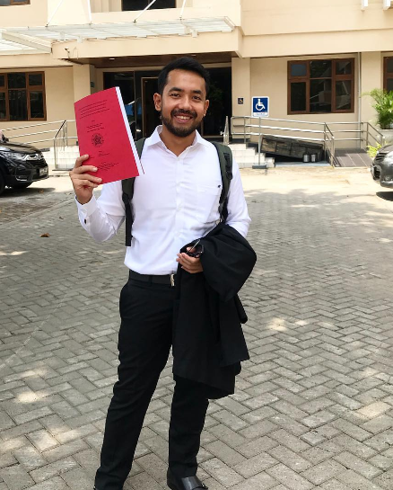 Resmi Melamar Kiky Saputri, Intip Fakta Muhammad Khairi | merdeka.com Resmi Melamar Kiky Saputri, Intip Fakta Muhammad Khairi | merdeka.com