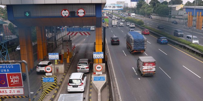6 Ruas Tol Uji Coba Teknologi Bayar Tanpa Sentuh, Termasuk Tol Dekat Ibu Kota Baru | merdeka.com