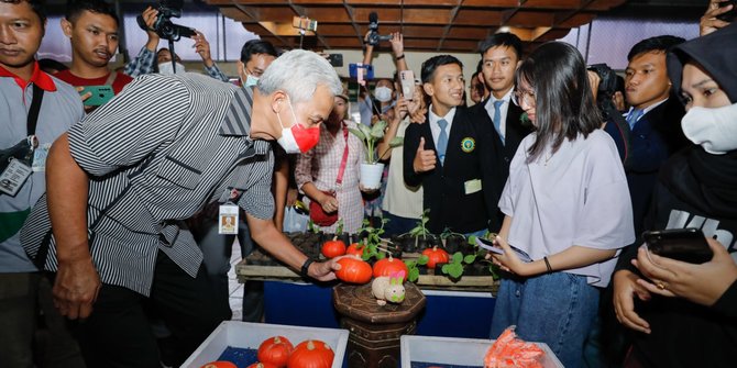 Ganjar: Cara Bertani Modern Petani Milenial di Jateng jadi Inspirasi ...