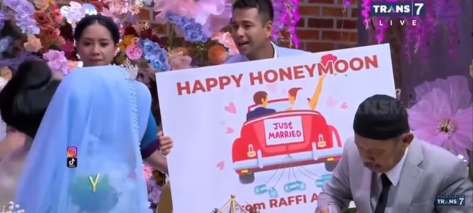 Raffi Ahmad Beri Kejutan untuk Fans, Jadi Saksi Nikah dan Beri Hadiah Honeymoon | merdeka.com