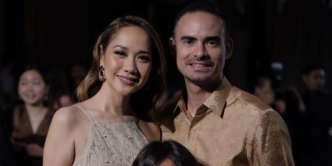 Rayakan Wedding Anniversary Sendiri, Pesan Haru BCL Curi Perhatian ...