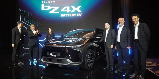 Ini Alasan TAM Putuskan Harga All New Toyota bZ4X Rp 1,19 Miliar | merdeka.com