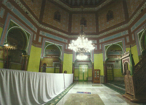 Berkunjung ke Masjid Azizi di Tanjung Pura, Warisan Sejarah Kesultanan ...