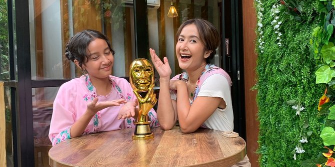 Widuri Puteri Raih Penghargaan di IMAA, Widi Mulia Ungkap Sikap Anaknya ...