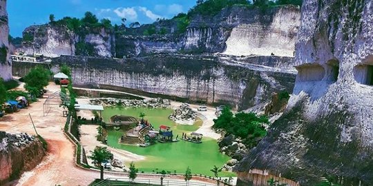 6 Wisata di Madura Populer dan Terjangkau, Pemandangannya Menakjubkan ...