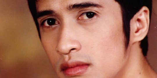 Potret Irfan Hakim jadi Cover Majalah 24 Tahun Lalu, Bikin Pangling ...