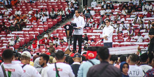 PDIP Ungkap Sosok yang Kumpulkan Massa di Acara Relawan Jokowi ... PDIP Ungkap Sosok yang Kumpulkan Massa di Acara Relawan Jokowi ...