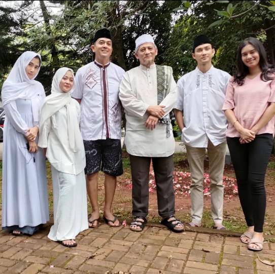 Akrab dan Kompak, Intip Potret Kebersamaan Ratu Idola Bareng Pemain ...