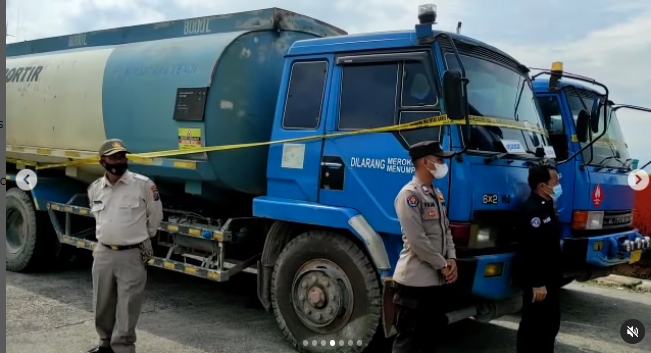 Penyelundupan BBM Ilegal Terungkap di Perairan Belawan, Tiga Tersangka Diamankan | merdeka.com