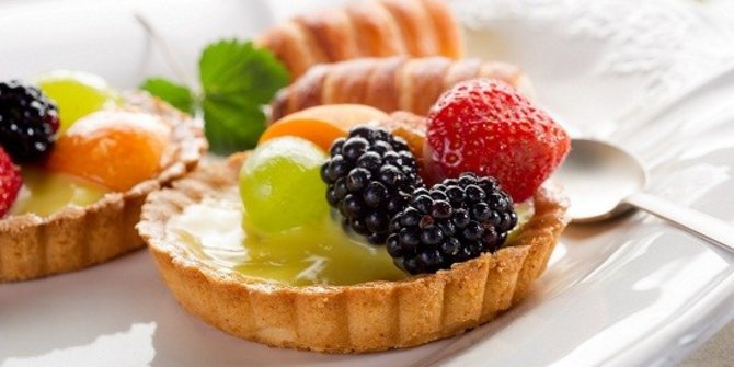 Resep Fruit Tart Berbagai Bahan, Cocok untuk Hidangan Natal | merdeka.com