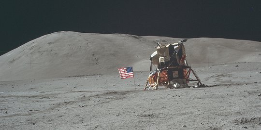 Sejarah 11 Desember 1972: Apollo 17 Berhasil Mendarat di Bulan | merdeka.com