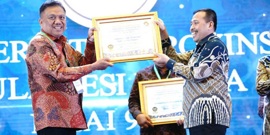 Pemprov Sulut Raih Penghargaan Standar Pelayanan Publik Terbaik dari Ombudsman RI | merdeka.com