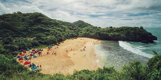 7 Wisata Pantai di Jogja Terbaik, Wajib Dikunjungi | merdeka.com