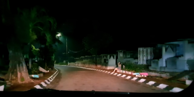 Melihat Bisnis Esek-Esek di Kuburan Surabaya, Sekali Main Rp50.000 Ramai Sampai Subuh | merdeka.com