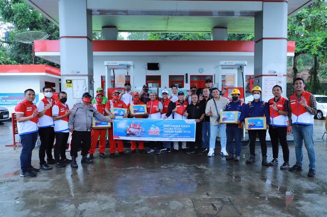 Jelang Tahun Baru, Pertamina Pastikan Kesiapan Layanan BBM dan LPG di Jalur Pansela | merdeka.com