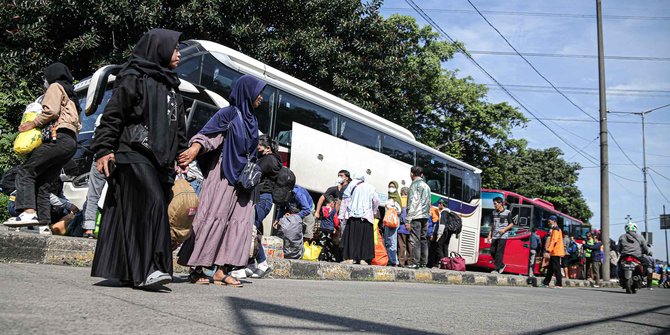 PPKM Dicabut, Jumlah Penumpang Transportasi Umum Diprediksi Membludak ... PPKM Dicabut, Jumlah Penumpang Transportasi Umum Diprediksi Membludak ...
