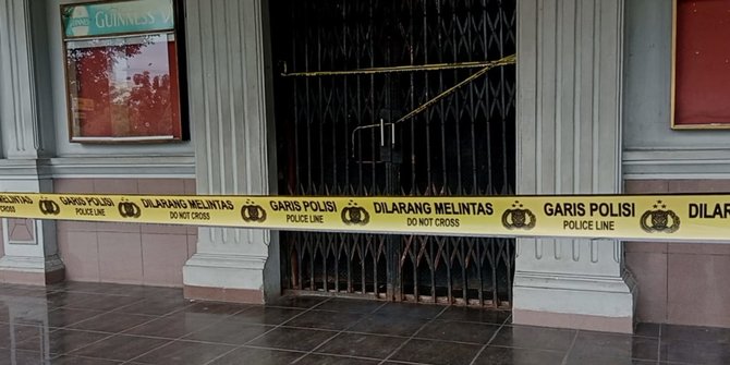 Anggota Ormas di Bekasi Ditemukan Tewas Bersimbah Darah | merdeka.com Anggota Ormas di Bekasi Ditemukan Tewas Bersimbah Darah | merdeka.com