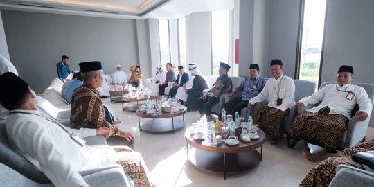 Masjid Raya Sheikh Zayed Solo akan Dikelola Kemenag dan MBZ University ... Masjid Raya Sheikh Zayed Solo akan Dikelola Kemenag dan MBZ University ...