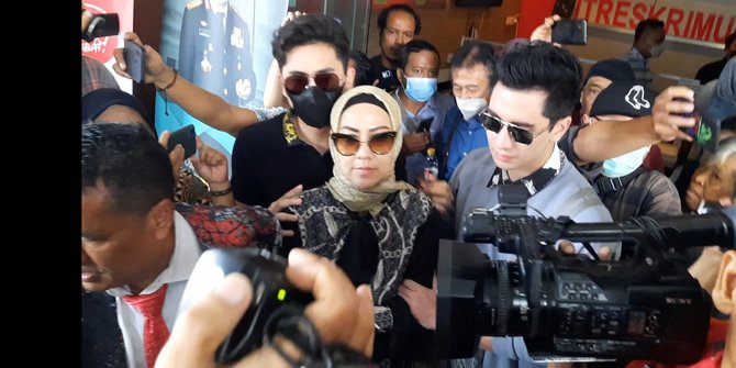 Pengakuan Blak-blakan Venna Melinda Soal KDRT yang Dialami | merdeka.com