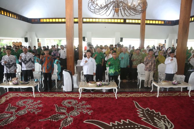 Bupati Banyuwangi Titip Pembangunan SDM ke Persatuan Guru Nahdlatul ...