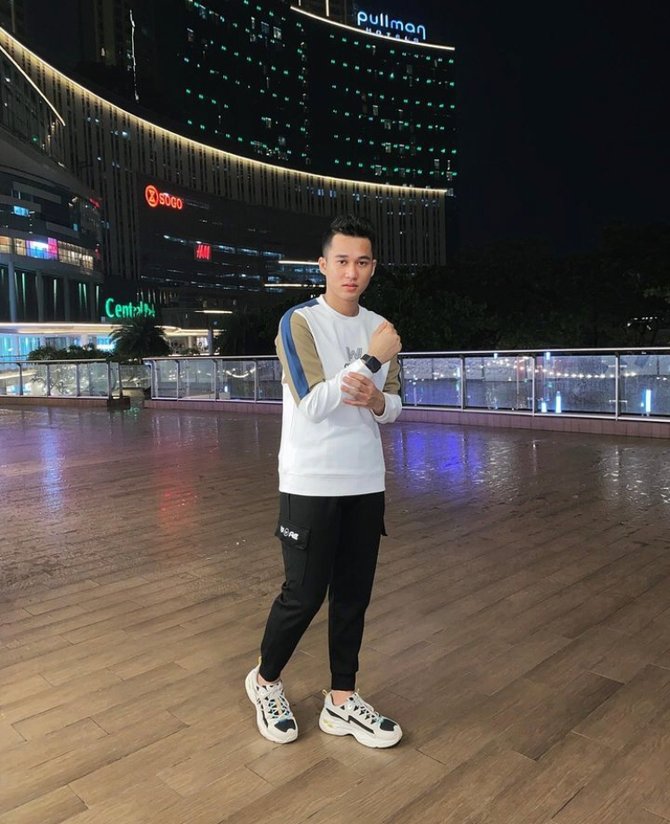 Main di Pintu Berkah, Begini Gaya Defri DA yang Selalu Tampil Stylish ...