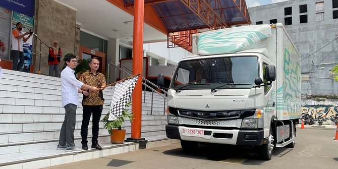 Nestle Indonesia dan PT Pos Uji Coba Truk Listrik Mitsubishi eCanter | merdeka.com
