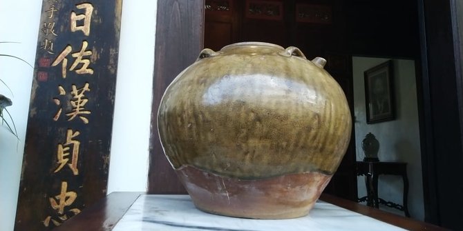 Sejarah Guci Tua Berusia Ribuan Tahun di Temanggung, Berasal dari Era ...