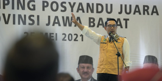Hari Ini Golkar Deklarasi Ridwan Kamil sebagai Kader, Langsung Diberi KTA | merdeka.com