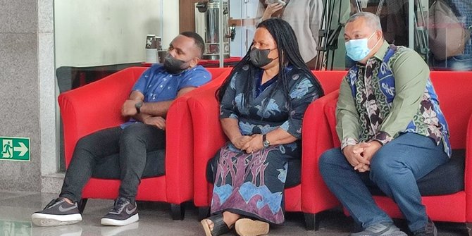 Diperiksa KPK, Istri dan Anak Lukas Enembe Bakal Pakai Hak Tolak Beri ... Diperiksa KPK, Istri dan Anak Lukas Enembe Bakal Pakai Hak Tolak Beri ...