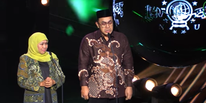 Satu Abad NU, Gilang Dirga Menirukan Sosok Gus Dur, Sinta Nuriyah Wahid Tersenyum | merdeka.com