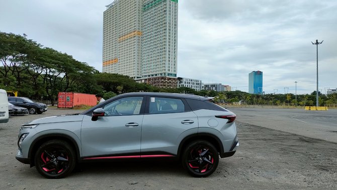 Intim dengan Chery Omoda 5, SUV Crossover dari Masa Depan | merdeka.com