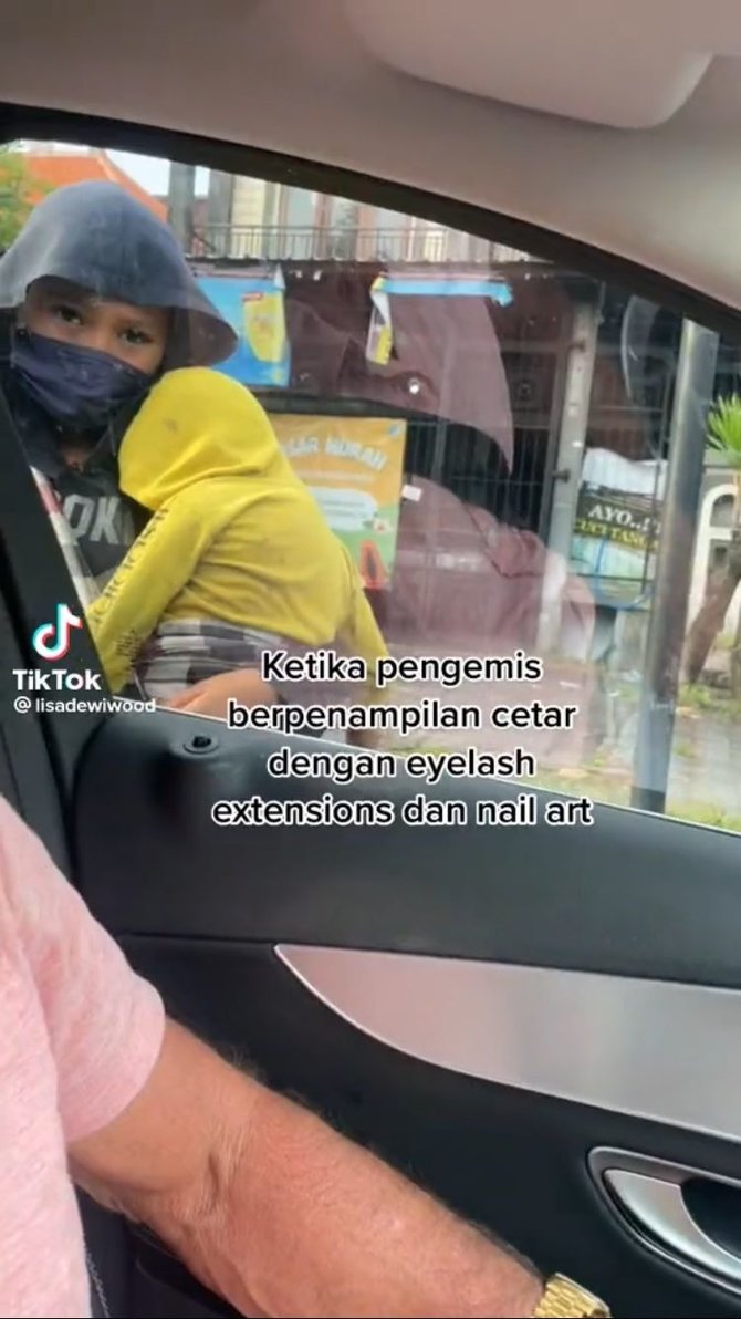Viral Pengemis Pakai Eyelash Dan Nail Art Warganet Lebih Kasihan Sama Diri Sendiri