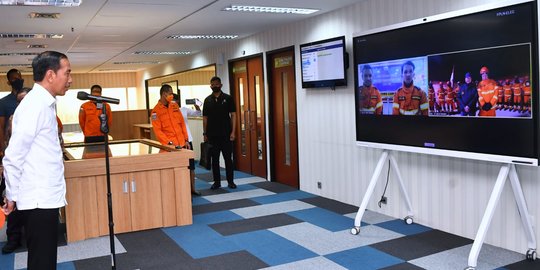 Momen Jokowi Sapa Tim INASAR di Turki | merdeka.com