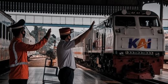 PT KAI Divre I Sumut Buka Penjualan Tiket Angkutan Lebaran, Ini Info Lengkapnya | merdeka.com