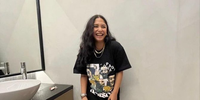 Sosoknya Tuai Sorotan, Ini Potret Nadine Emmanuella Anak Sulung Ruth ...