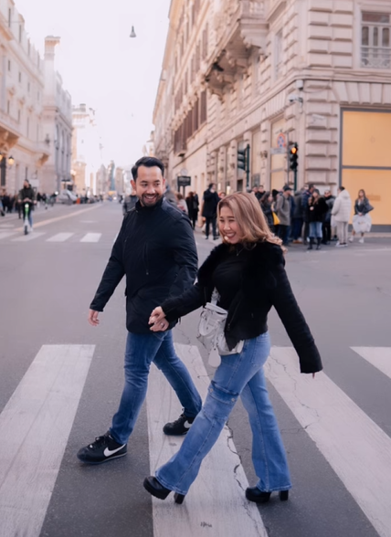 Kiky Saputri Kenang saat PDKT dengan Sang Suami, Sempat Cuek Karena Ini | merdeka.com