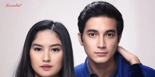 4 Potret Junior Robert dan Ochi Rosdiana di Rindu Bukan Rindu, Bikin Baper | merdeka.com