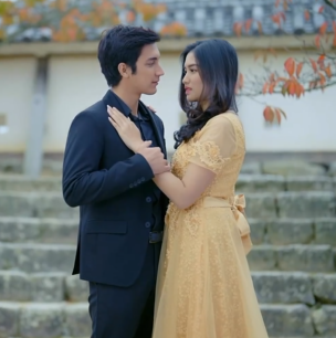 4 Potret Junior Robert dan Ochi Rosdiana di Rindu Bukan Rindu, Bikin Baper | merdeka.com