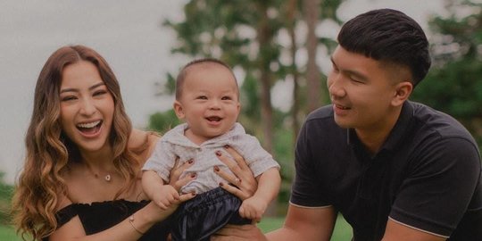 5 Artis Ini Disebut Memiliki Gaya Parenting yang Baik, jadi Panutan Ibu ...