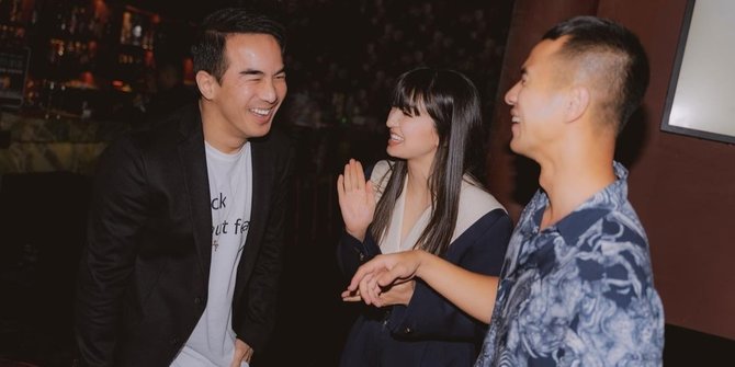 4 Potret Gaya Para Tamu di Ulang Tahun Raline Shah ke-38, Ada Herjunot ...