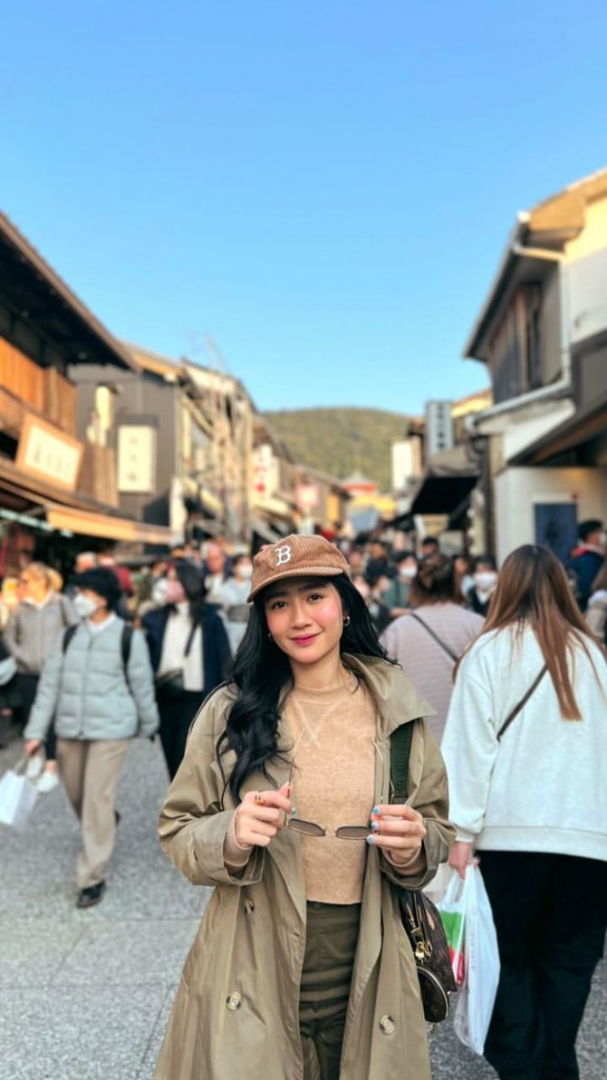 Seru, Intip Momen Febby Rastanty di Jepang untuk Liburan dan Ikut ...