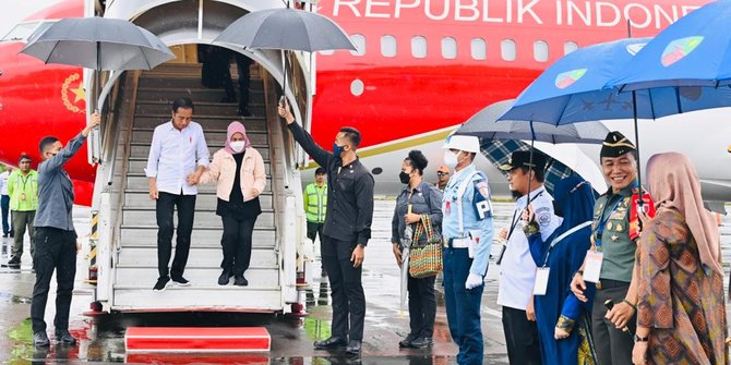 Jokowi Resmikan Jalur Kereta Api Makassar-Parepare Hari Ini | merdeka.com Jokowi Resmikan Jalur Kereta Api Makassar-Parepare Hari Ini | merdeka.com