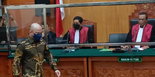 Jelang Sidang Tuntutan, Ini Strategi Pembelaan Kubu Teddy Minahasa ...