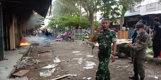 Pasar Kencong Jember Kebakaran Hanguskan 6 Toko, Begini Kronologinya ...