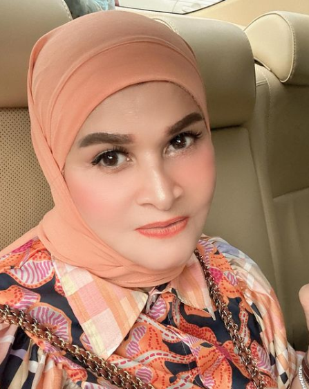 Main di Tajwid Cinta, Intip Potret Cut Yanthi yang Awet Muda | merdeka.com