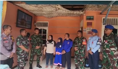 Begini Nasib Prajurit TNI Tendang Pemotor Wanita, Digiring Komandan ke Rumah Korban | merdeka.com